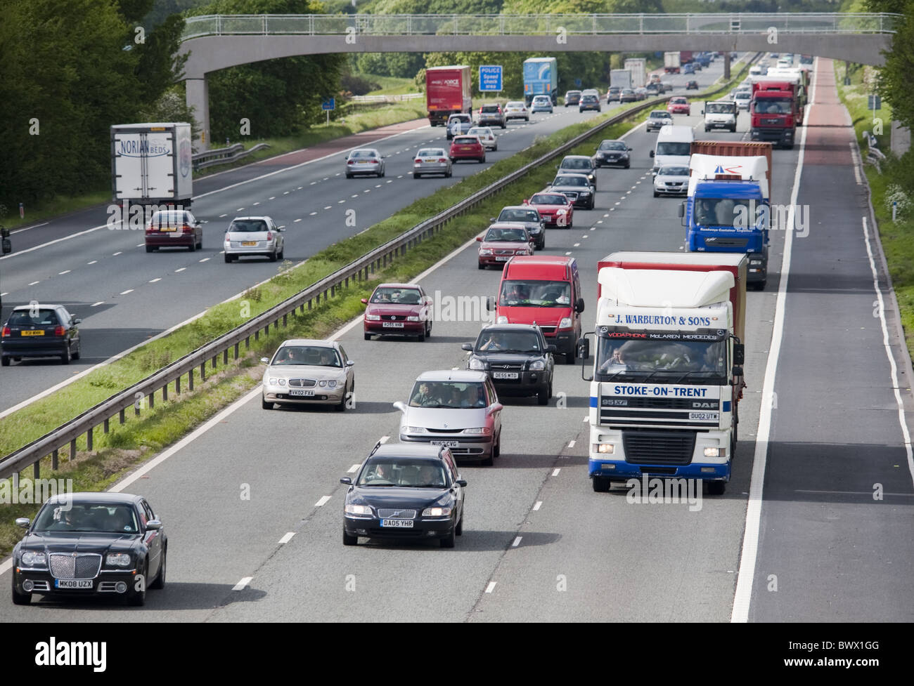 M6 road hi-res stock photography and images - Alamy