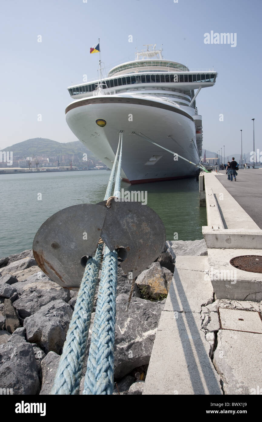 sea port ropes rope ship rat guard transport transports transportation ...