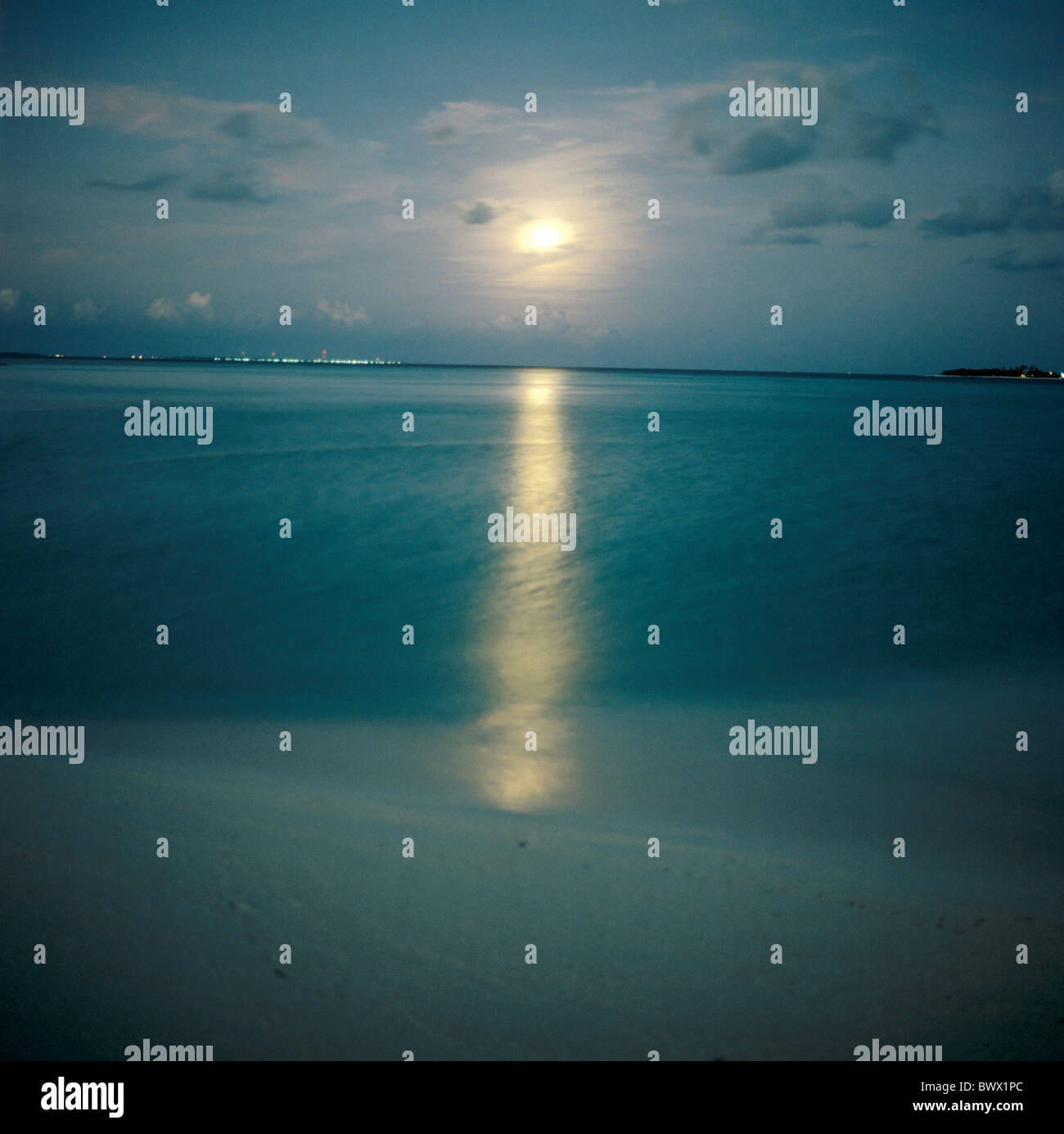 Faintly hi-res stock photography and images - Alamy