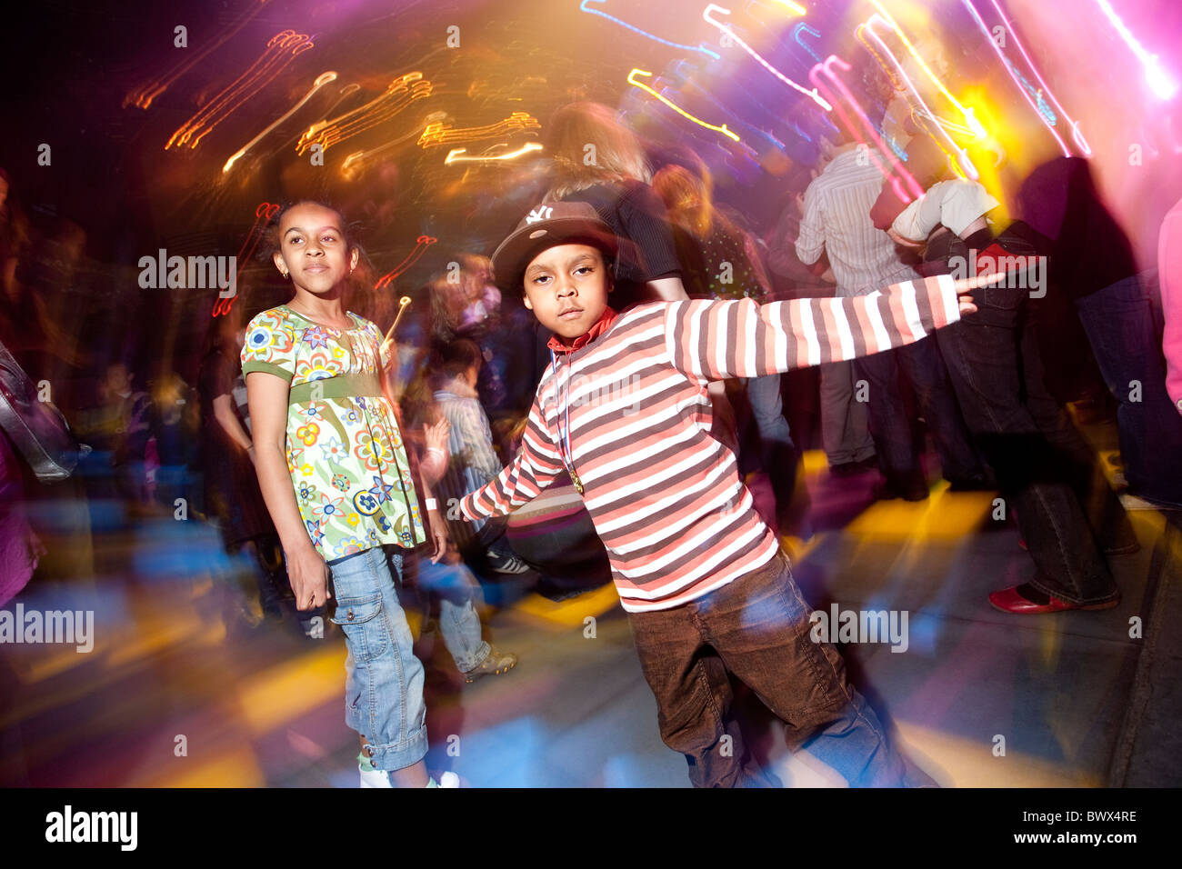 Disco girls hi-res stock photography and images - Alamy