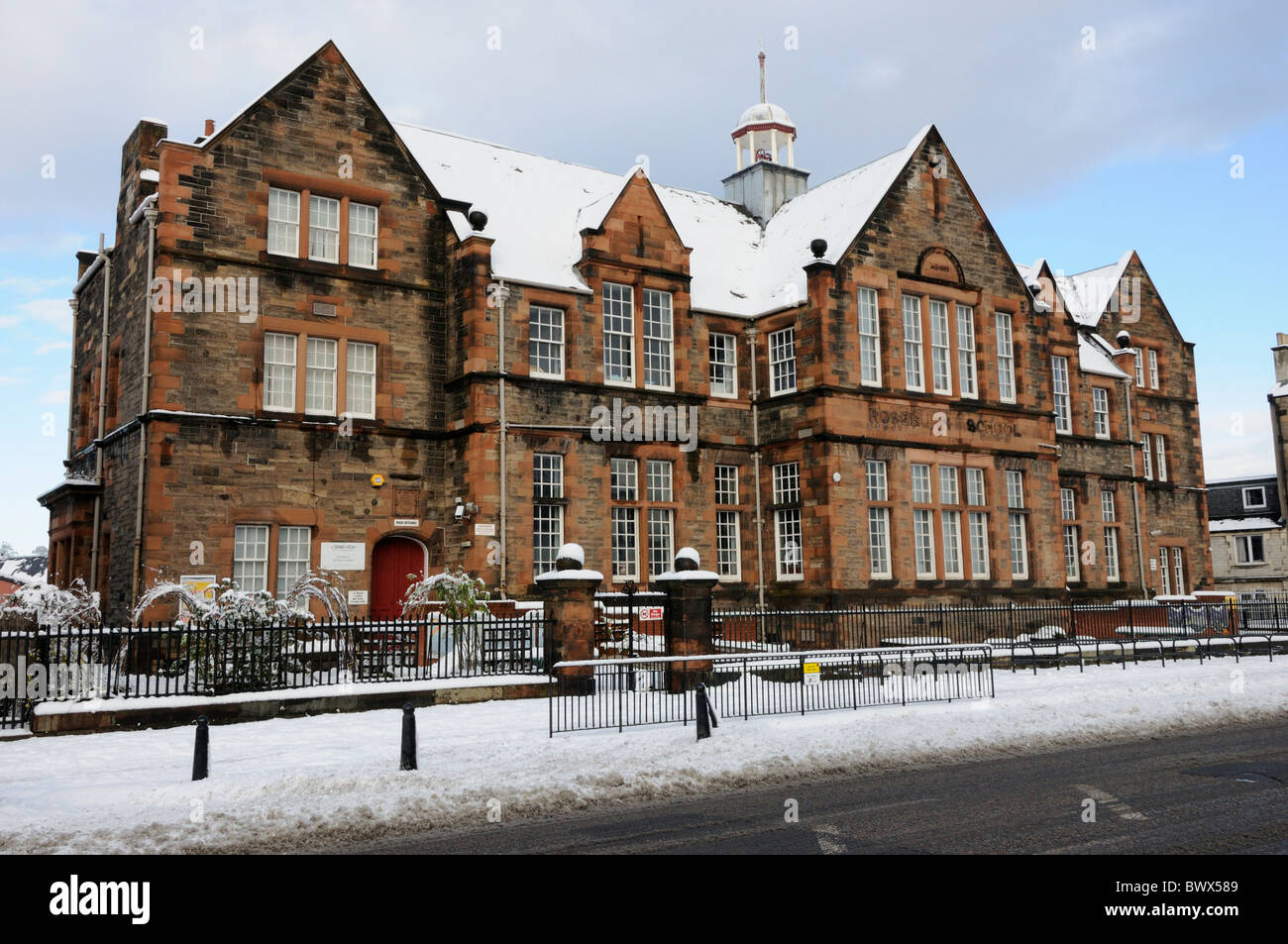 Primary school shut hi-res stock photography and images - Alamy