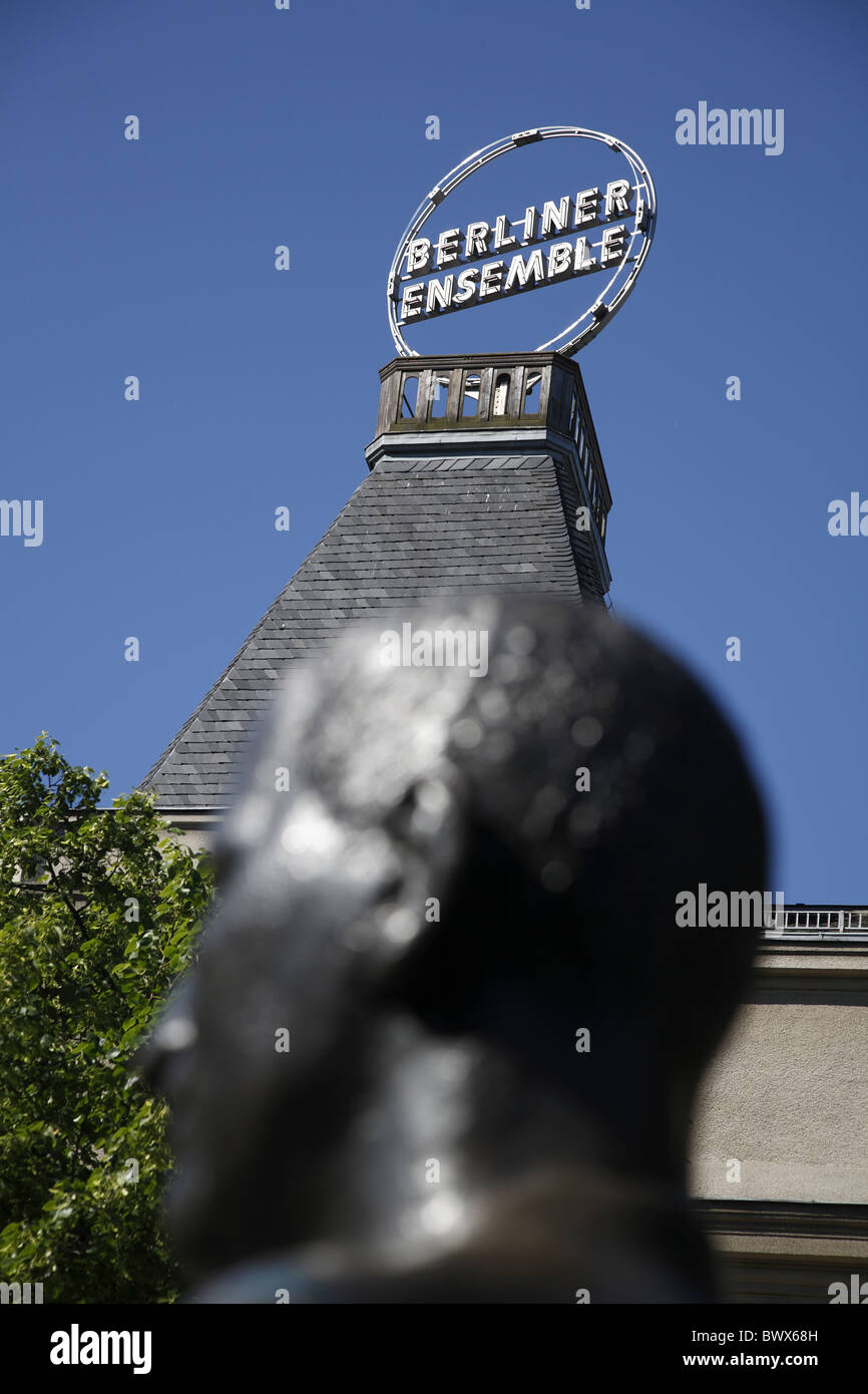 Berliner ensemble theatre hi-res stock photography and images - Alamy
