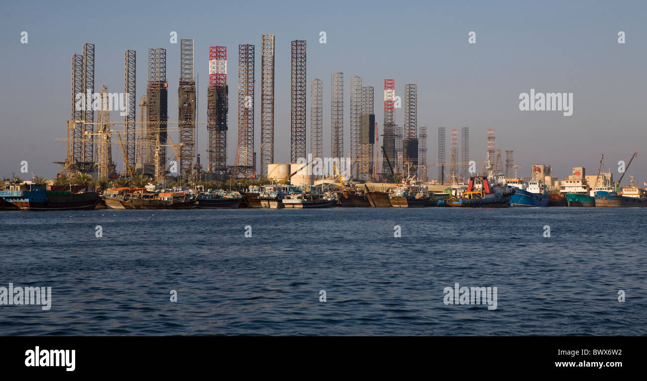 Offshore work vessels hi-res stock photography and images - Alamy