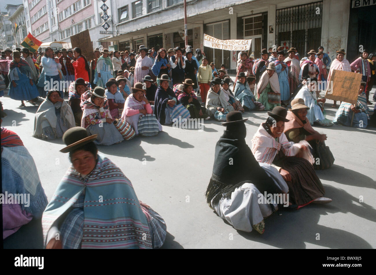 BOLIVIA. NATIVE AYMARA WOMEN IN RALLY SUPPORTING MINERS IN LA PAZ Stock ...