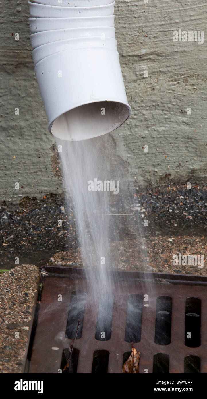 Lead Spout Stock Photos & Lead Spout Stock Images - Alamy