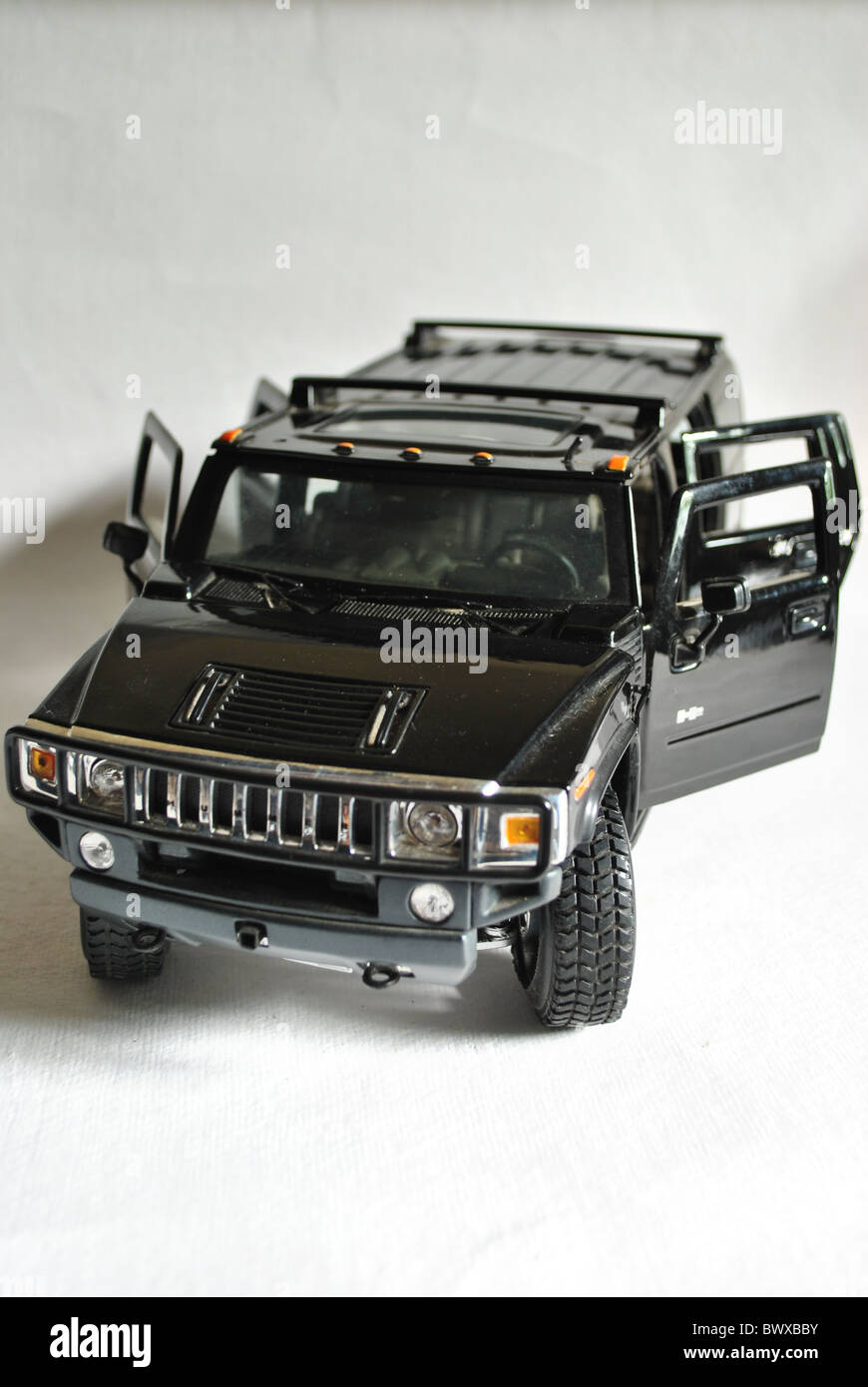 Black hummer hi-res stock photography and images - Alamy