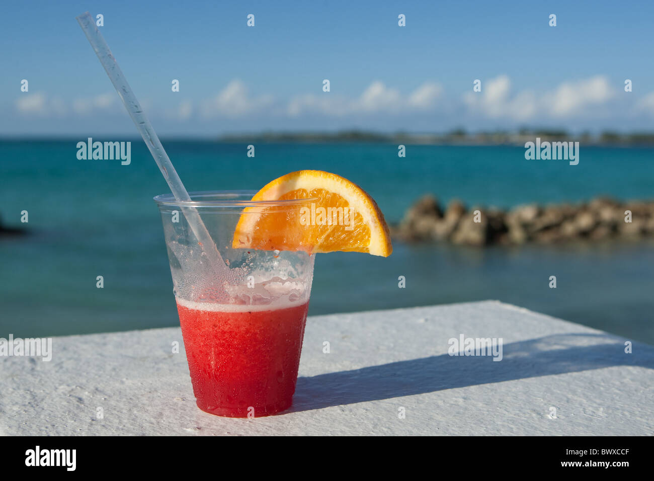 Cocktail in the Caribbean Holiday resort Stock Photo - Alamy