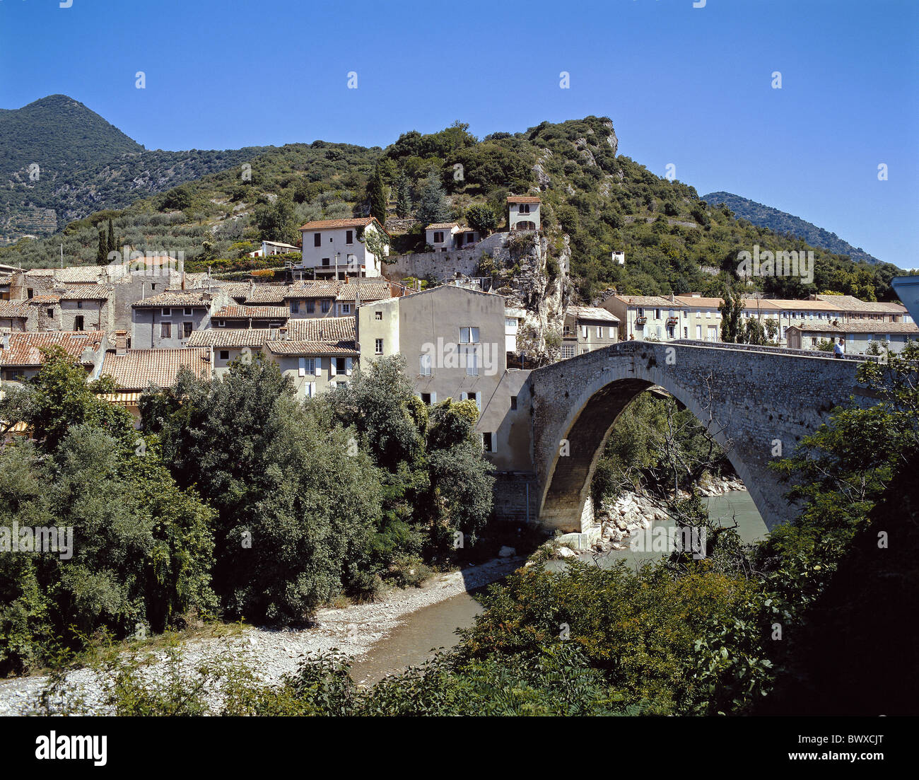 Roman bridge nyons france provence hi-res stock photography and images ...