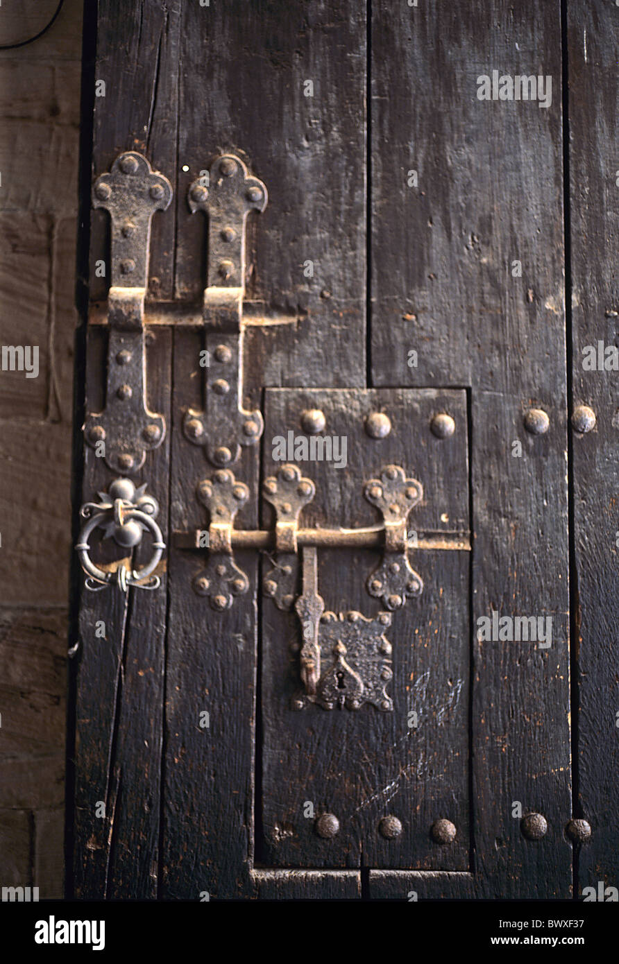 Medieval door lock hi-res stock photography and images - Alamy