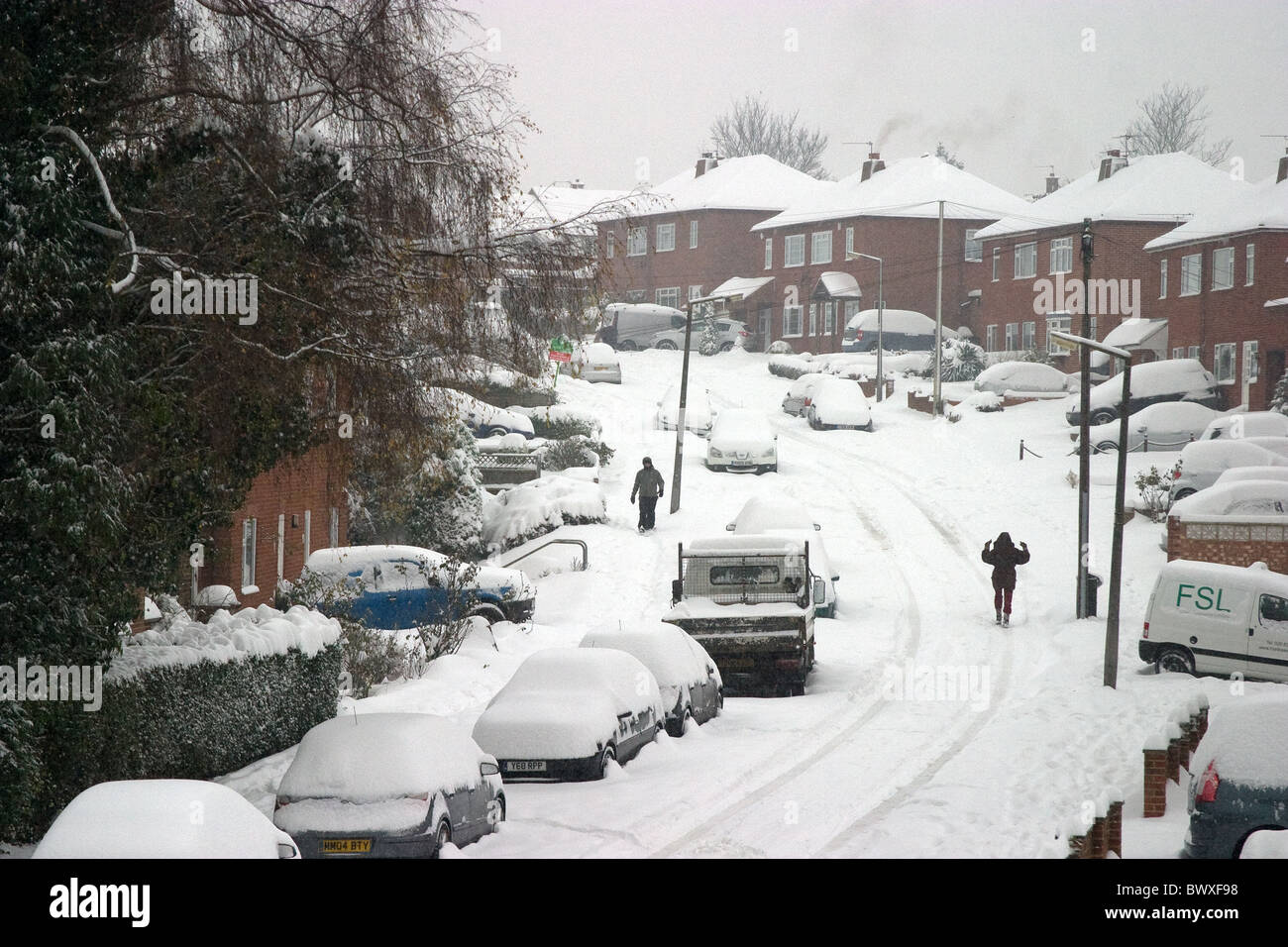 Walking in snow kent hi-res stock photography and images - Alamy