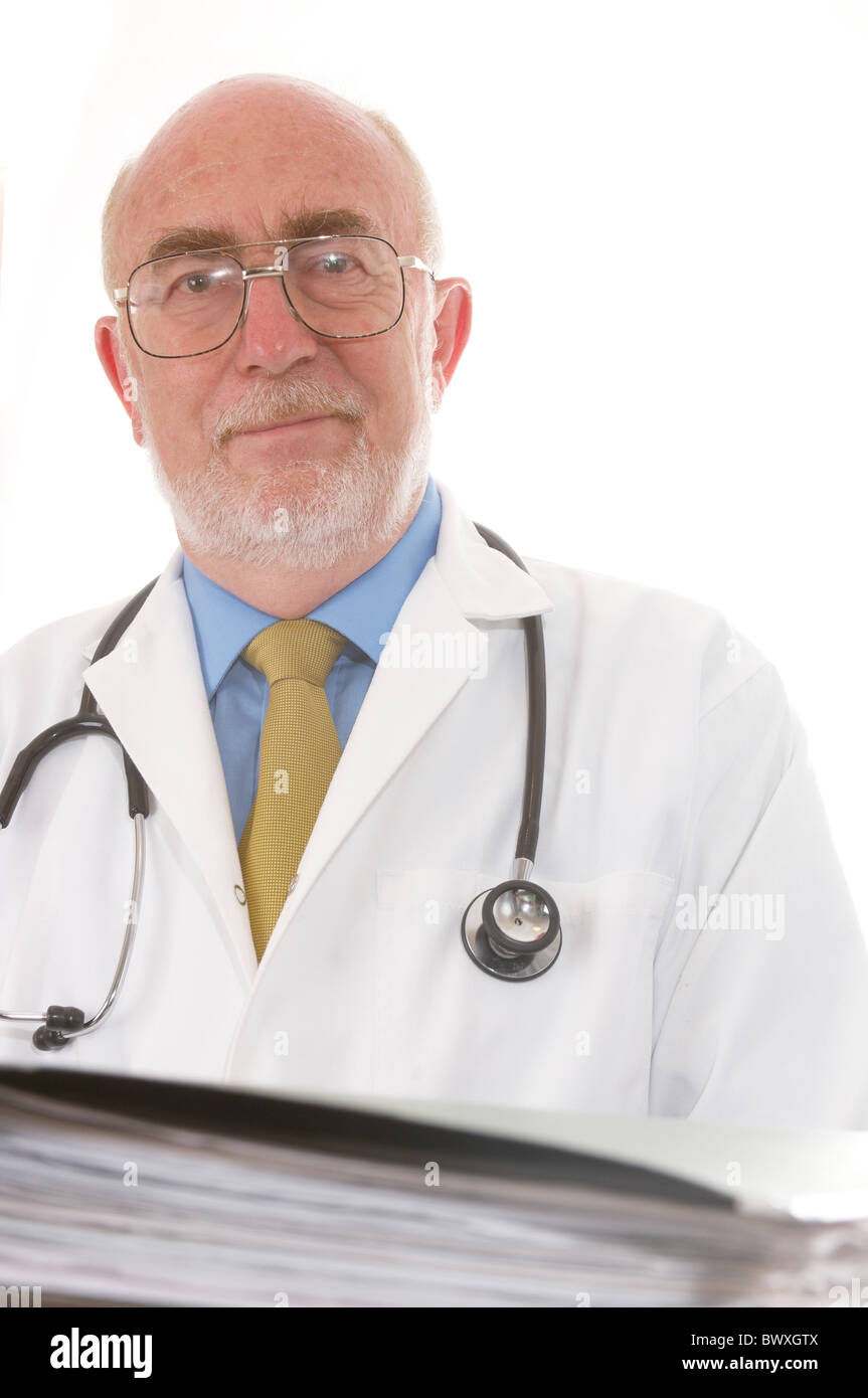Portrait of doctor with paperwork Stock Photo - Alamy
