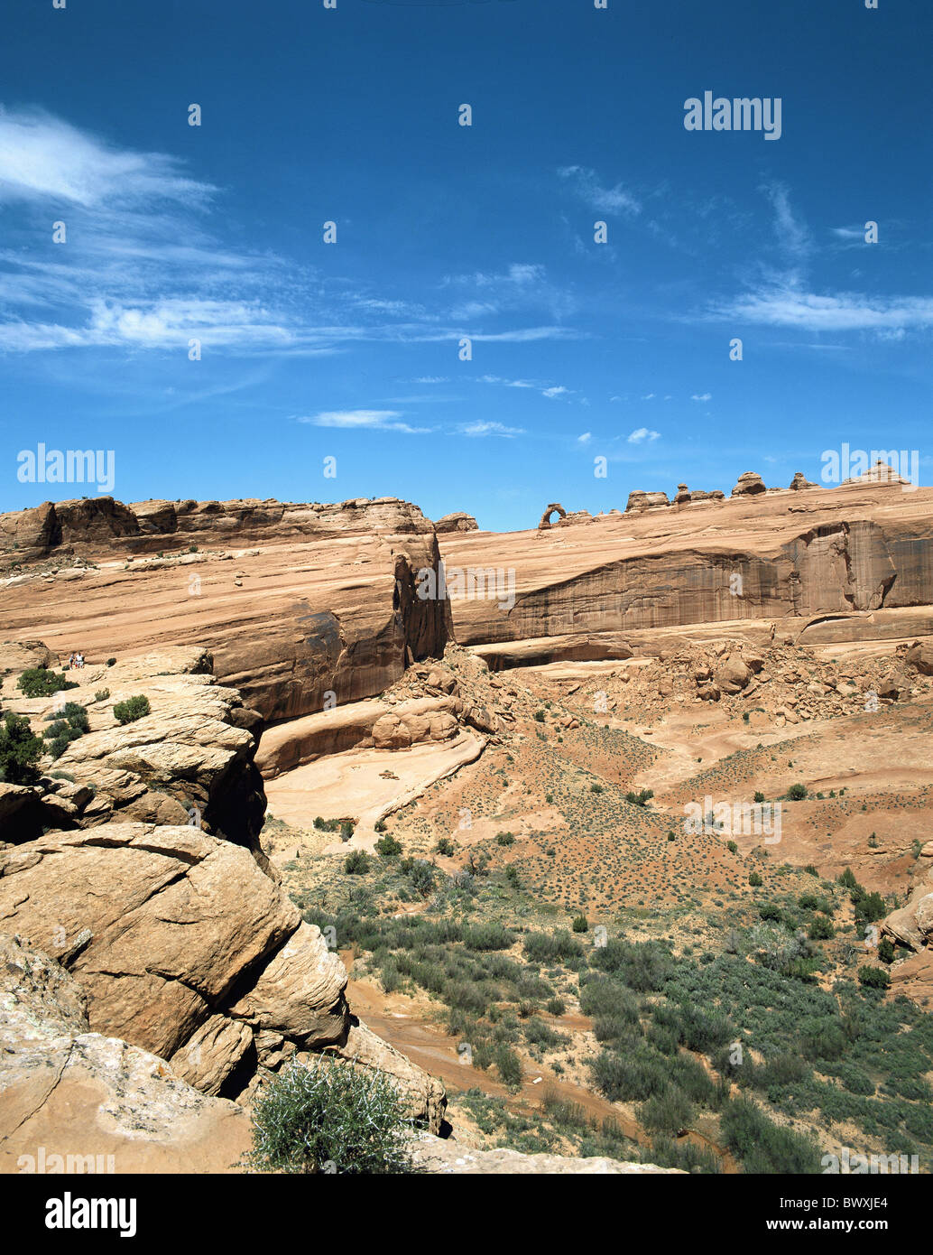 Arches national park Delicate Arch cliff arch red rocks cliffs USA ...