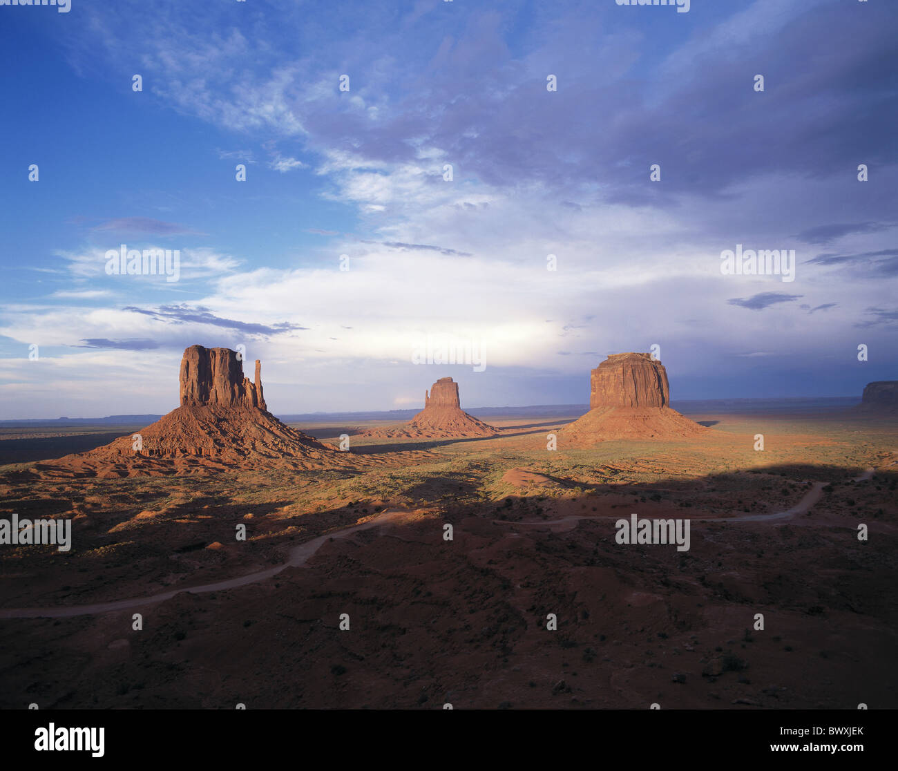 dusk twilight Mesas monument Valley steppe mood USA America North ...