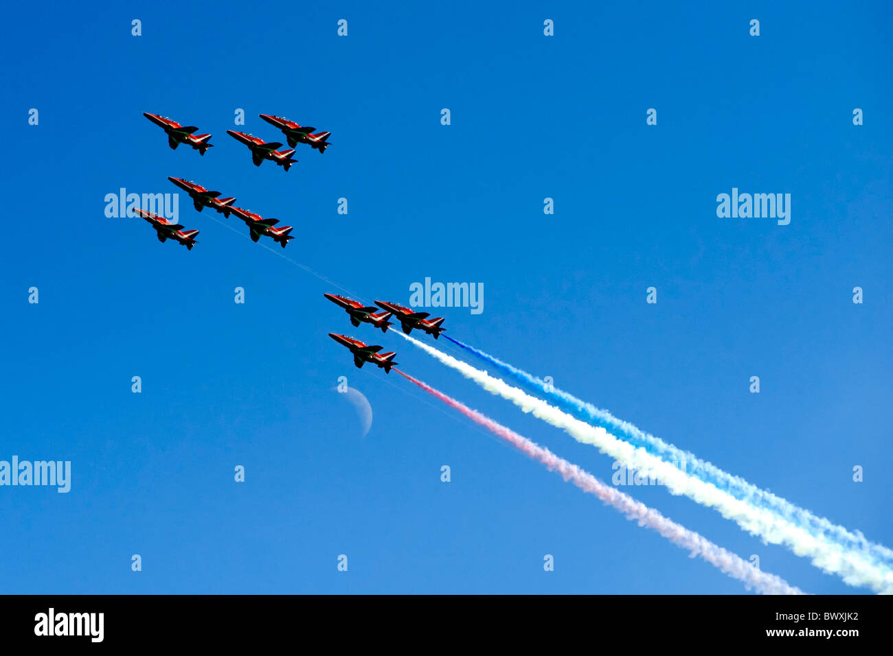 The RAF Red Arrows Hawks in Angel Formation Stock Photo - Alamy