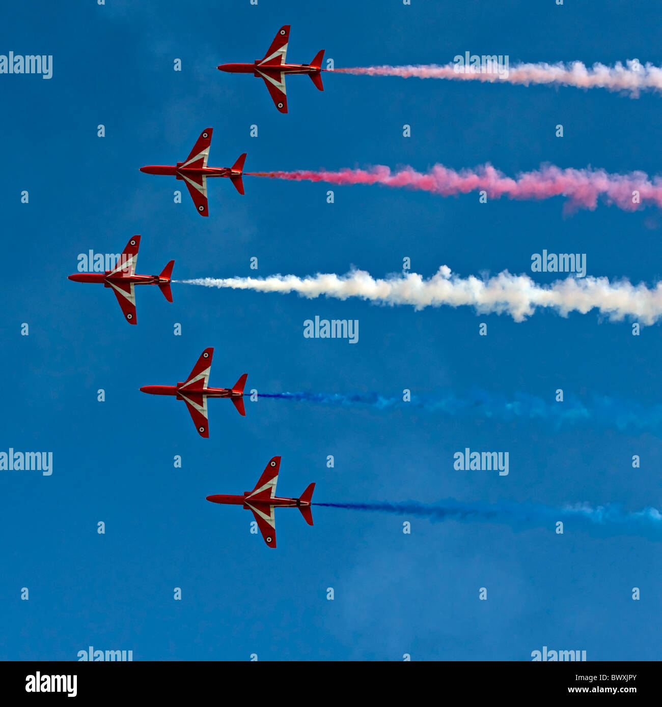 Dazzling aerobatics hi-res stock photography and images - Alamy