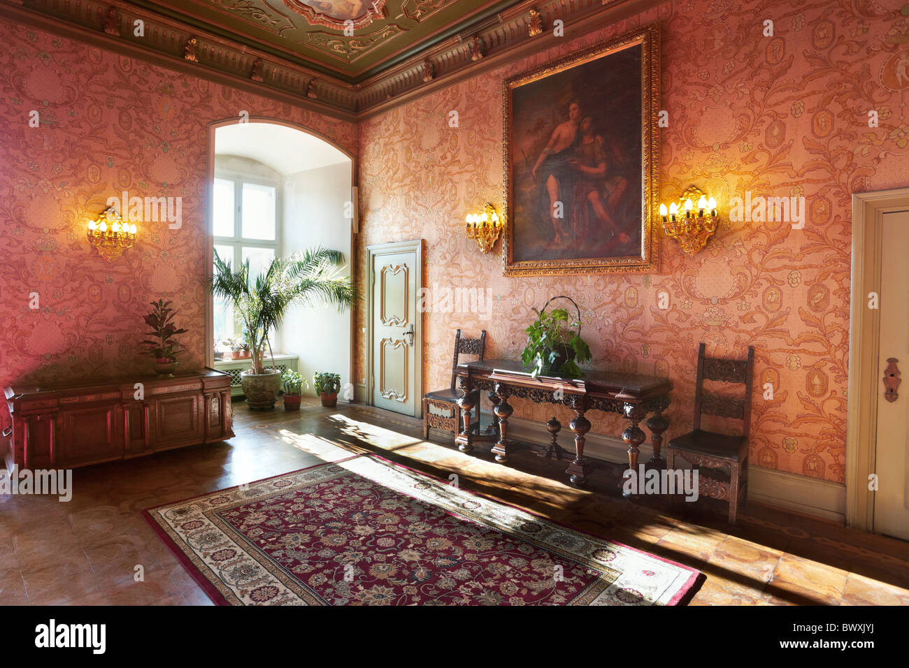 Castle interior hi-res stock photography and images - Alamy
