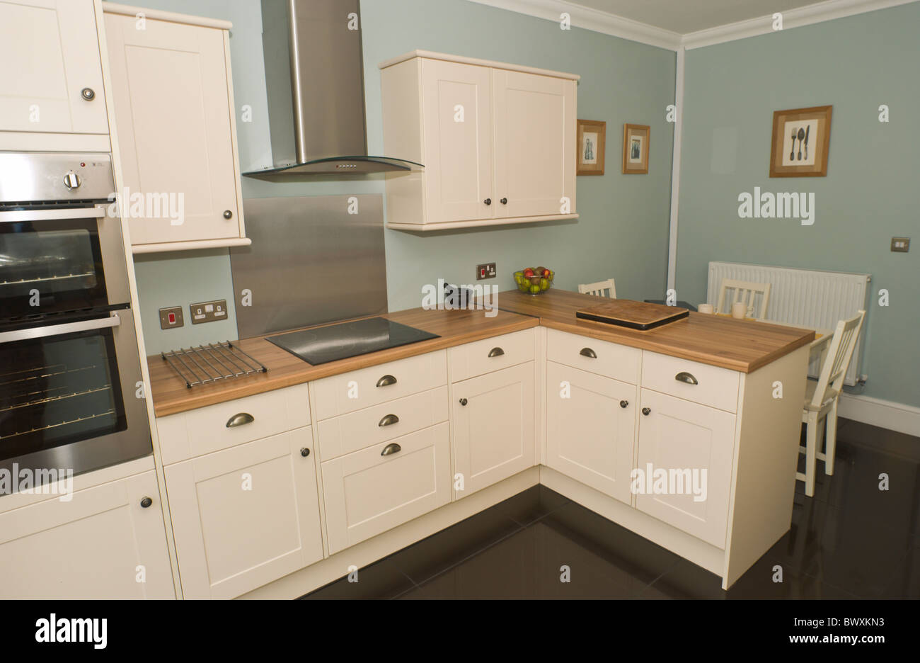 Edwardian house renovation hi-res stock photography and images - Alamy