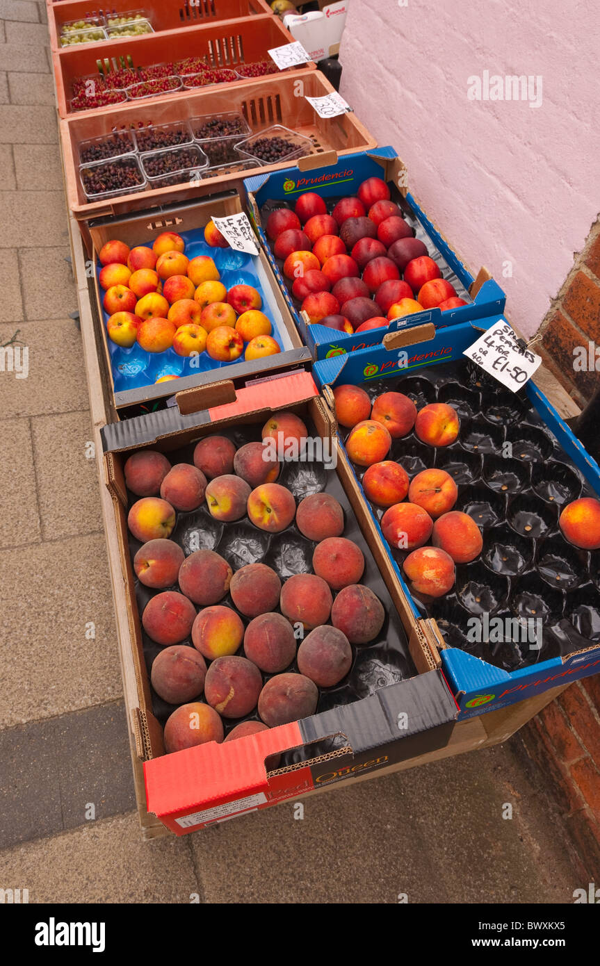 Spanish peaches hi-res stock photography and images - Alamy