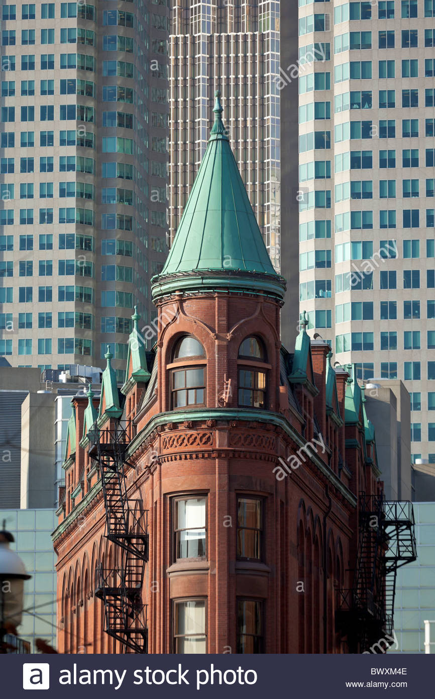 Architecture Juxtaposition High Resolution Stock Photography and Images ...