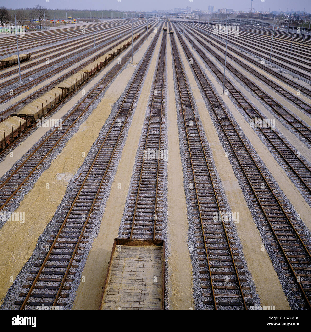 railway rails entrance railway station rails railroad Stock Photo - Alamy railway rails entrance railway station rails railroad Stock Photo - Alamy