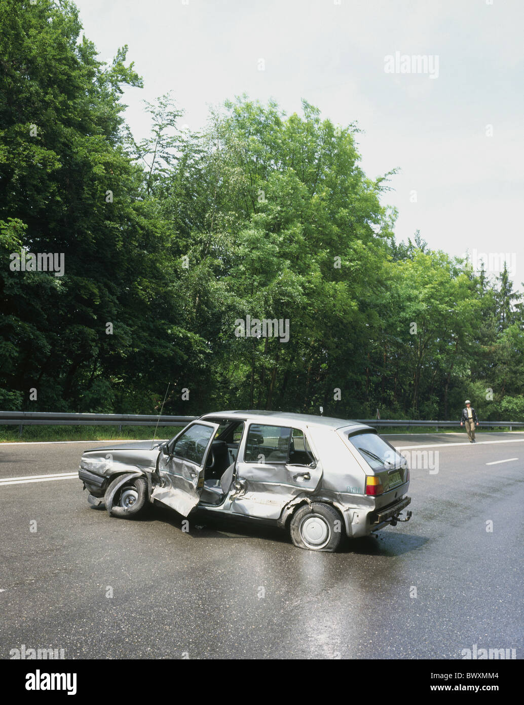 accident casualty traffic car automobile wrecks damage harm street ...