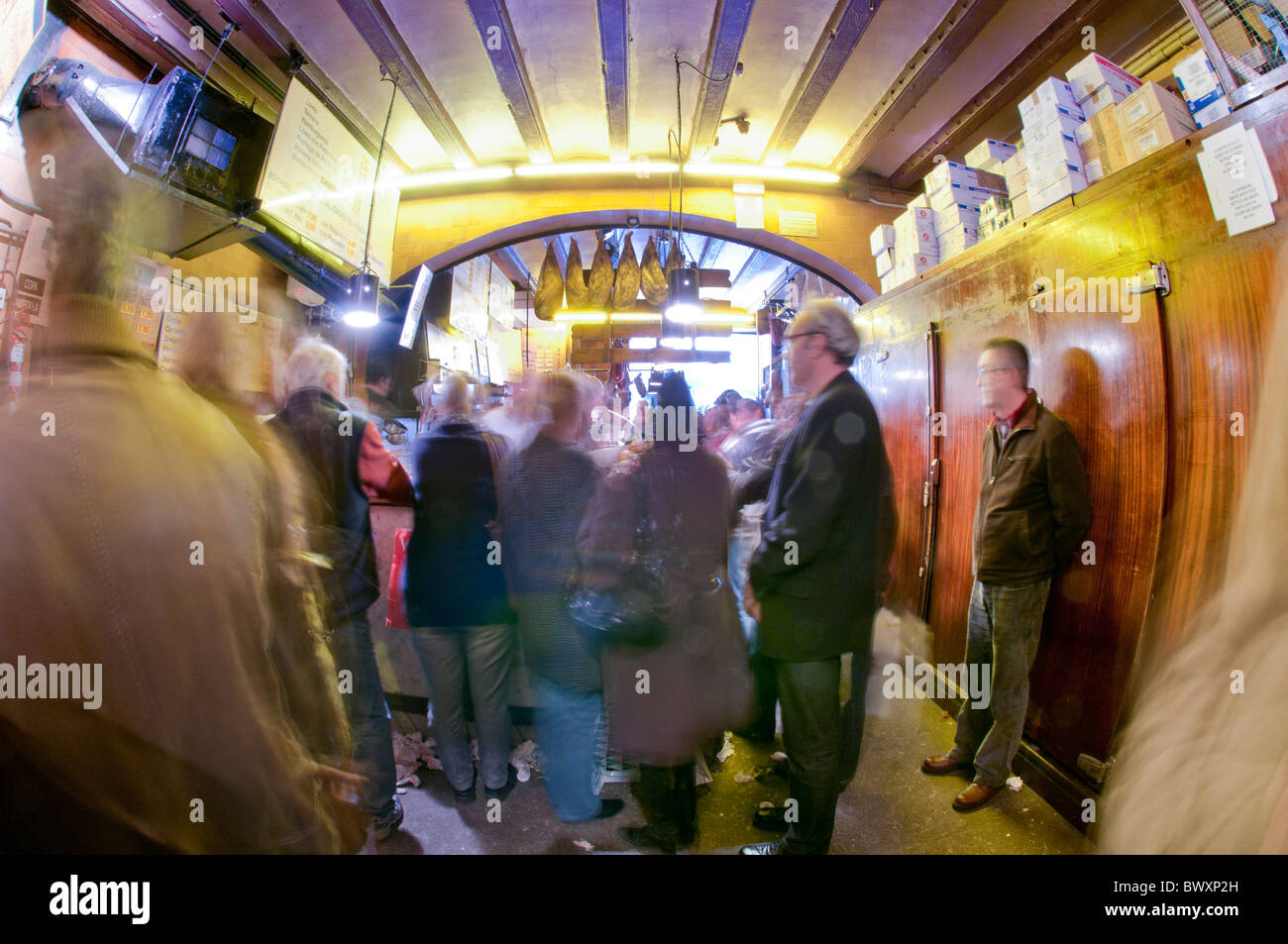 Cava bar barcelona spain hi-res stock photography and images - Alamy