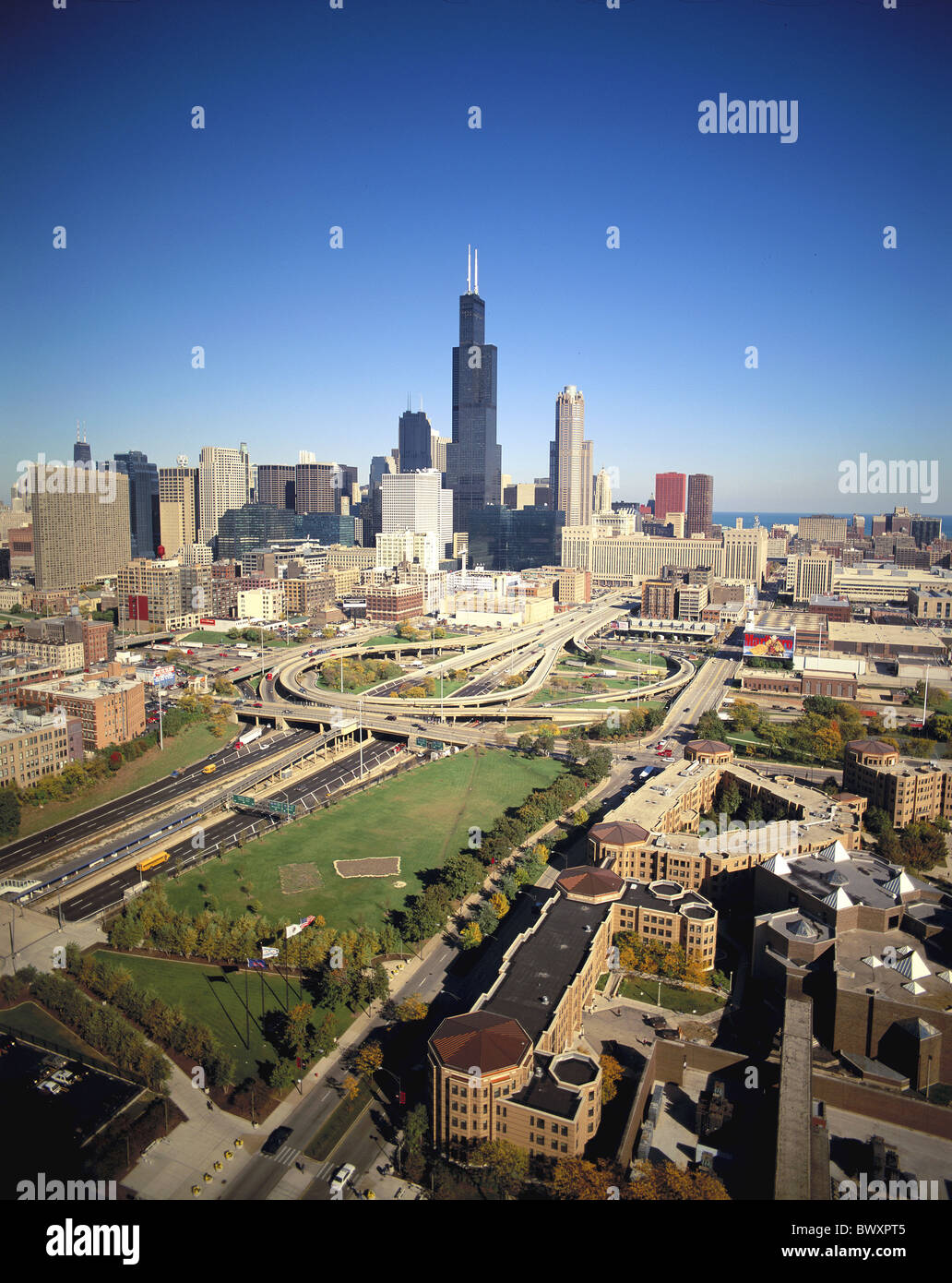 Chicago Eisenhower Expressway Illinois skyline street overview USA ...