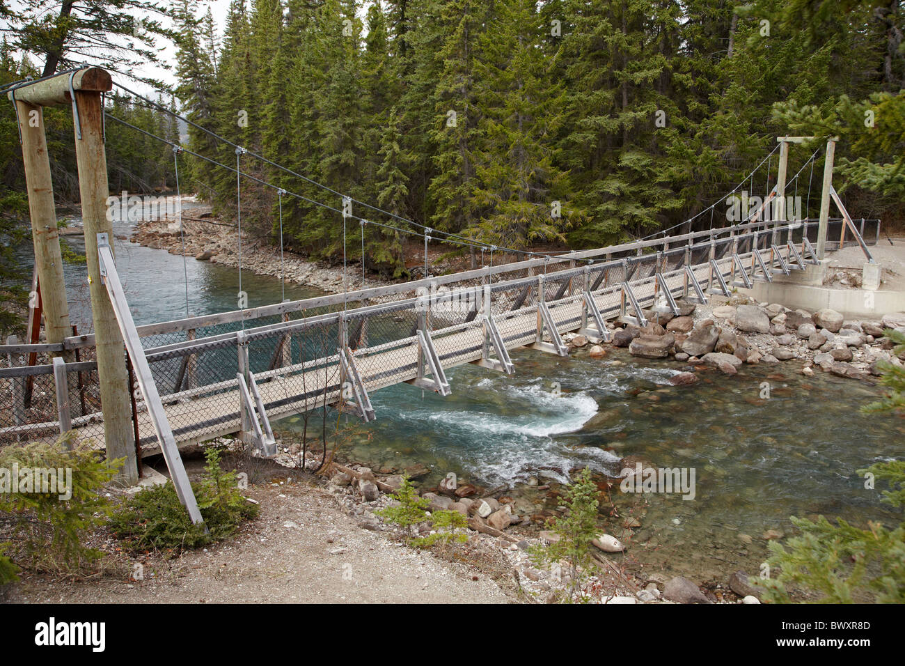 Footbridge across Maligne River, Jasper National Park, Alberta, Canada ...