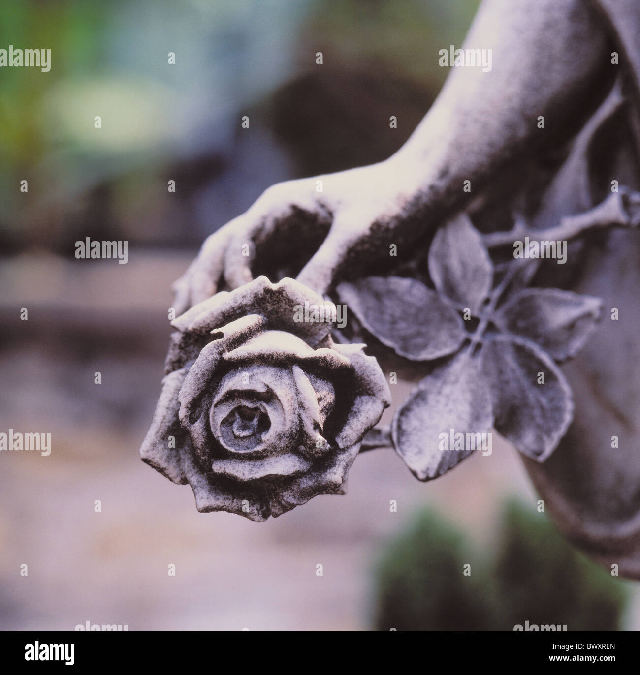 Rose sculpture hi-res stock photography and images - Alamy