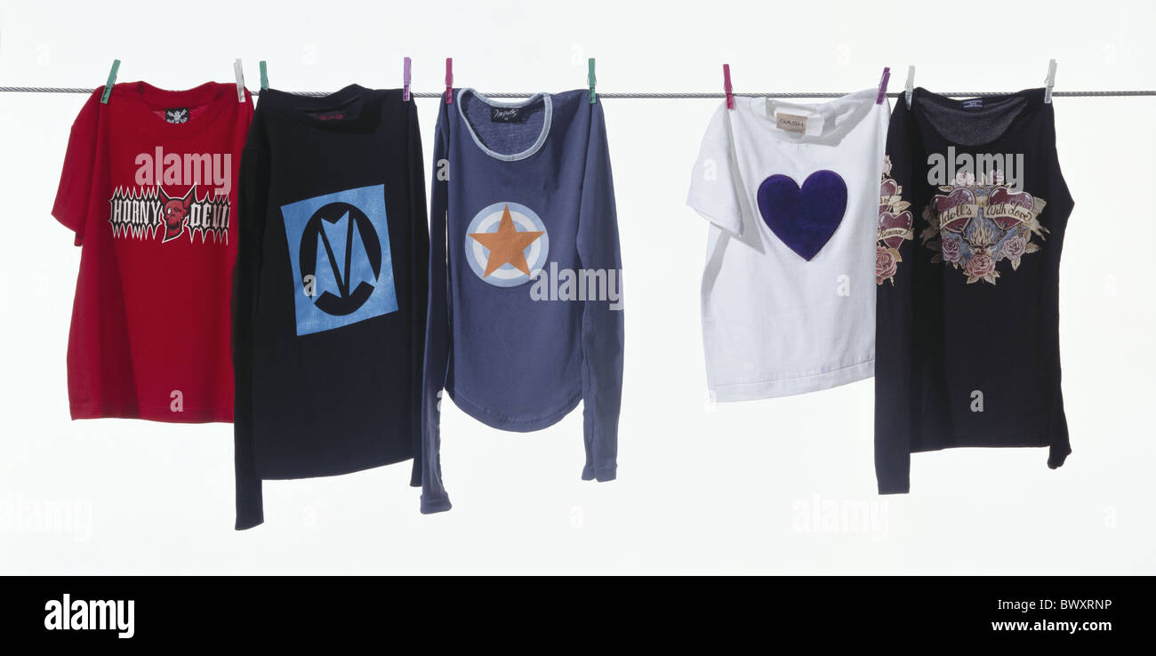 Print 10462094 family sweatshirts symbols T-Shirts laundry clothesline ...