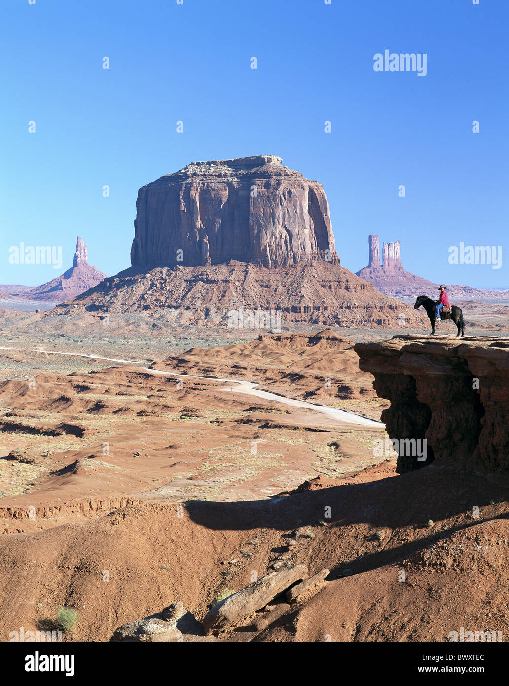 Cowboy horse cliff hi-res stock photography and images - Alamy