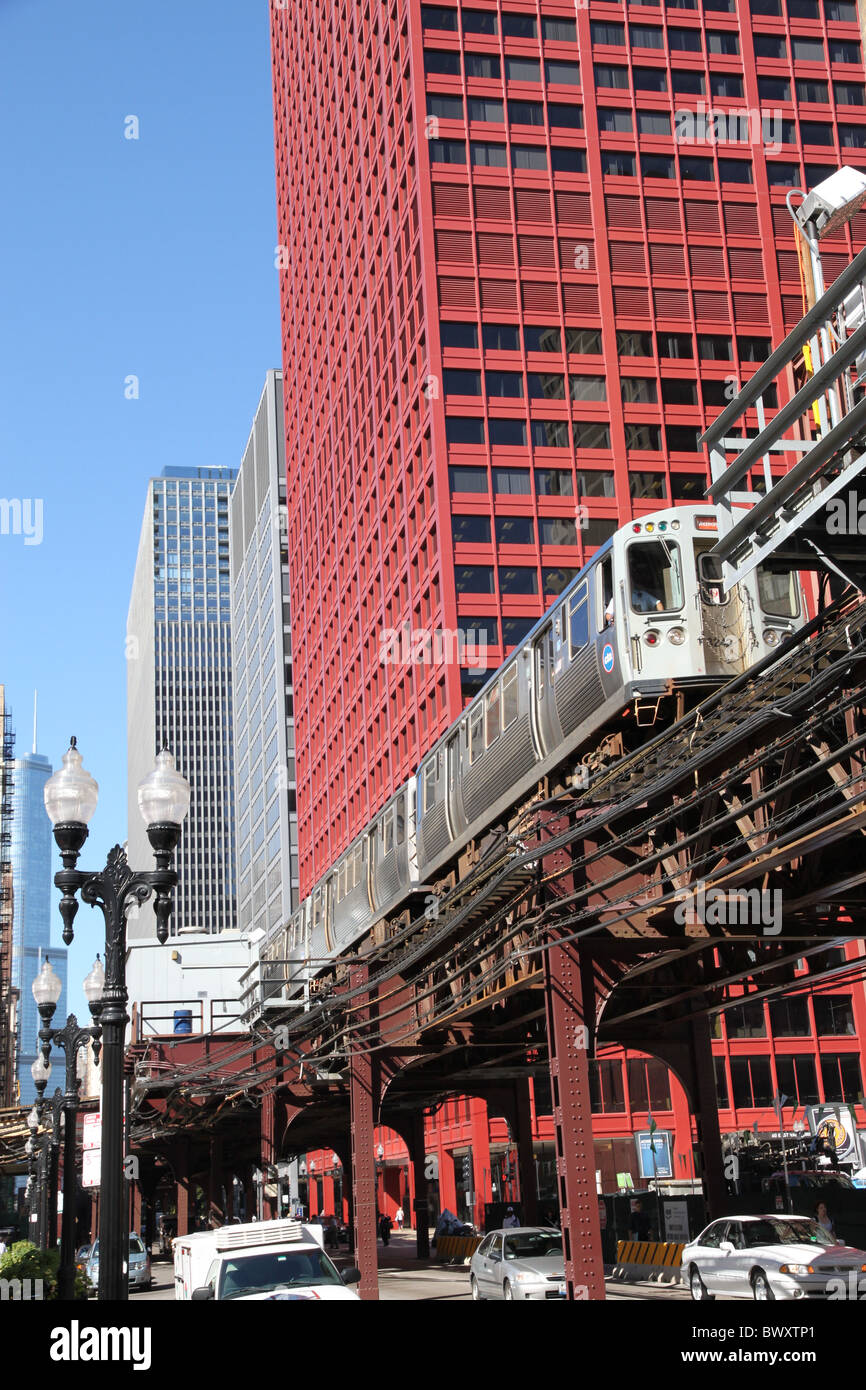 Chicago Loop Elevated Train Stock Photo - Alamy