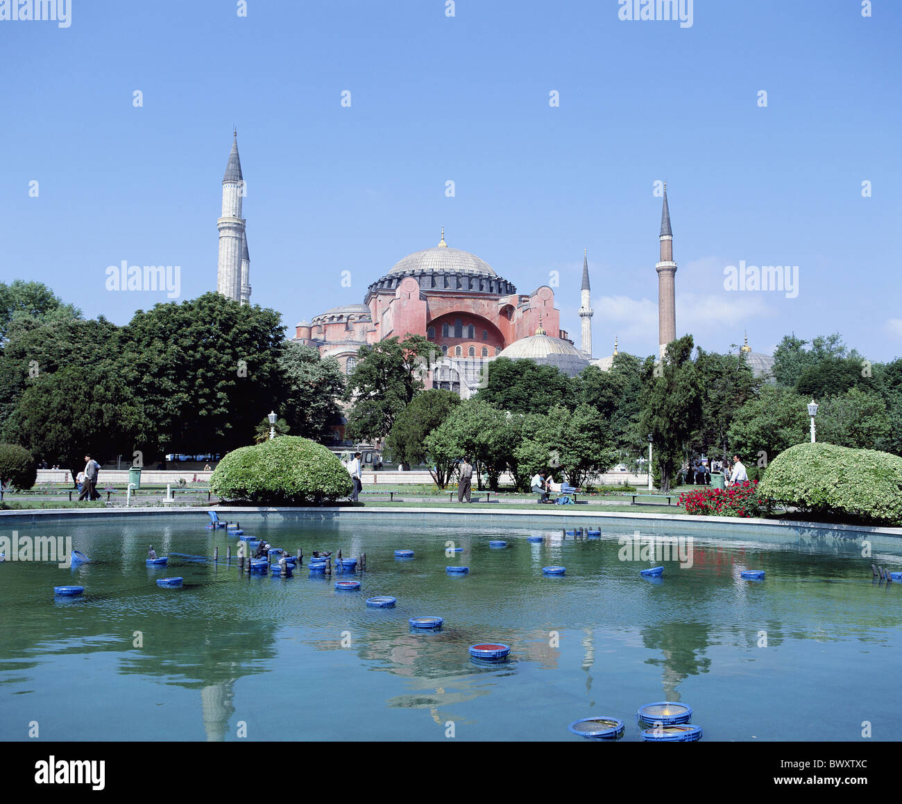 Turkey Istanbul Hagia Sophia Moschee park pond Stock Photo - Alamy