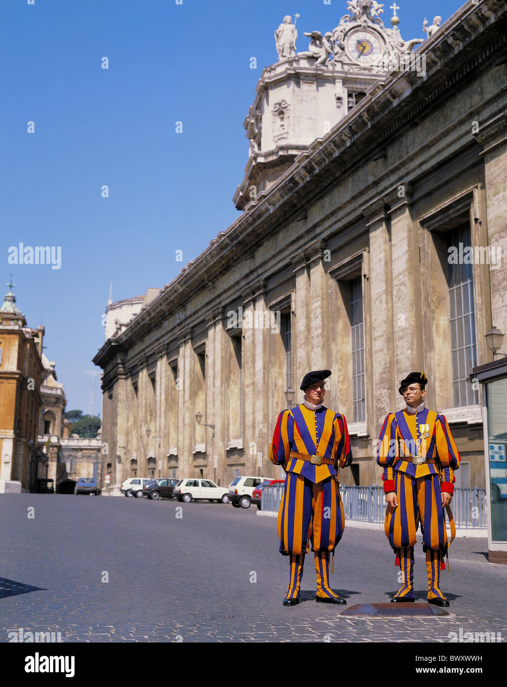 Italy Europe Vatican Swiss guard guard Stock Photo - Alamy
