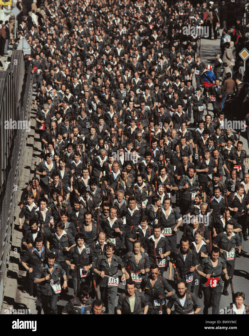 sport weapon run St. Gallen start runner amount crowd spectator running ...