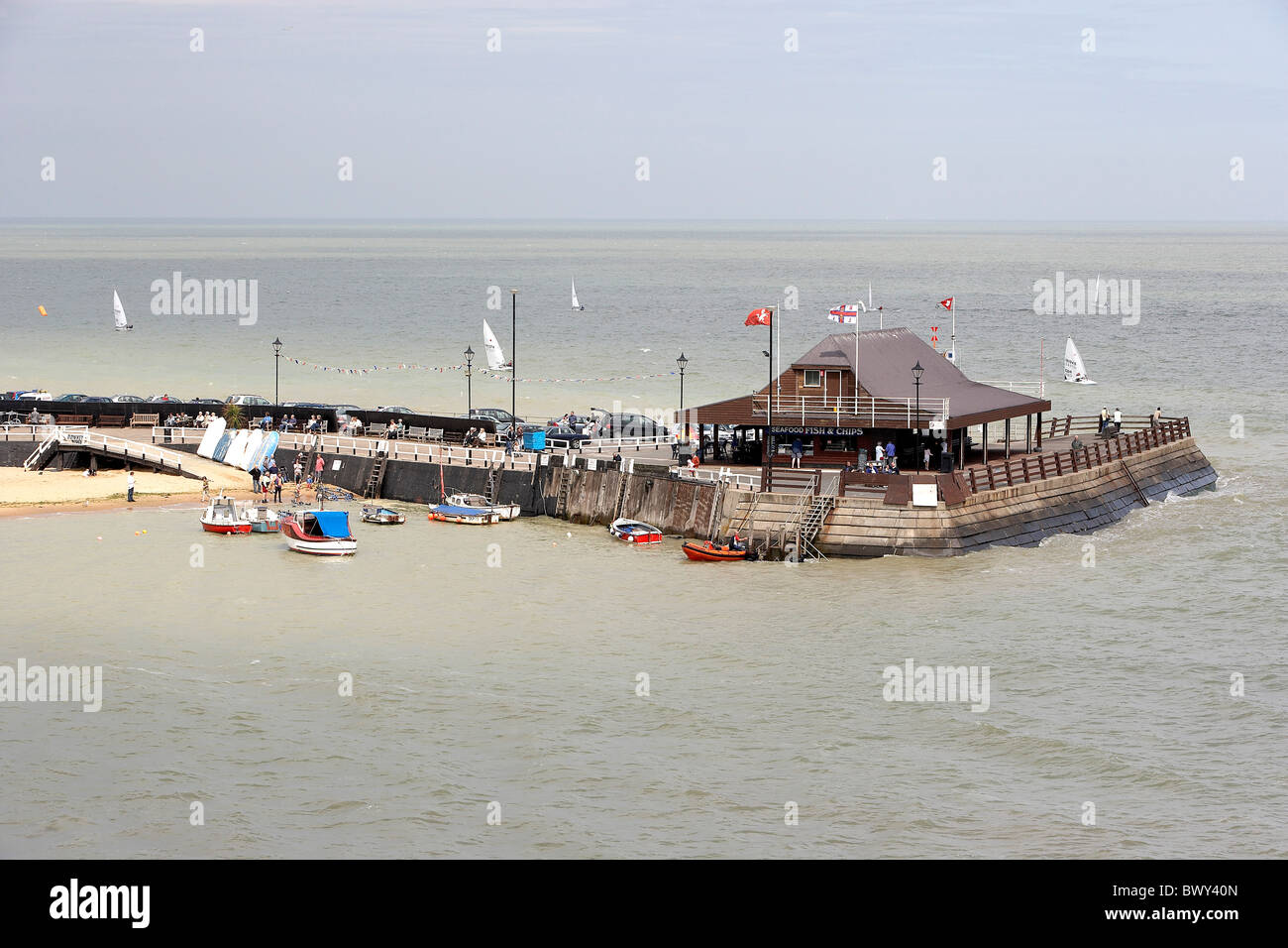 Broadstairs pier hi-res stock photography and images - Alamy