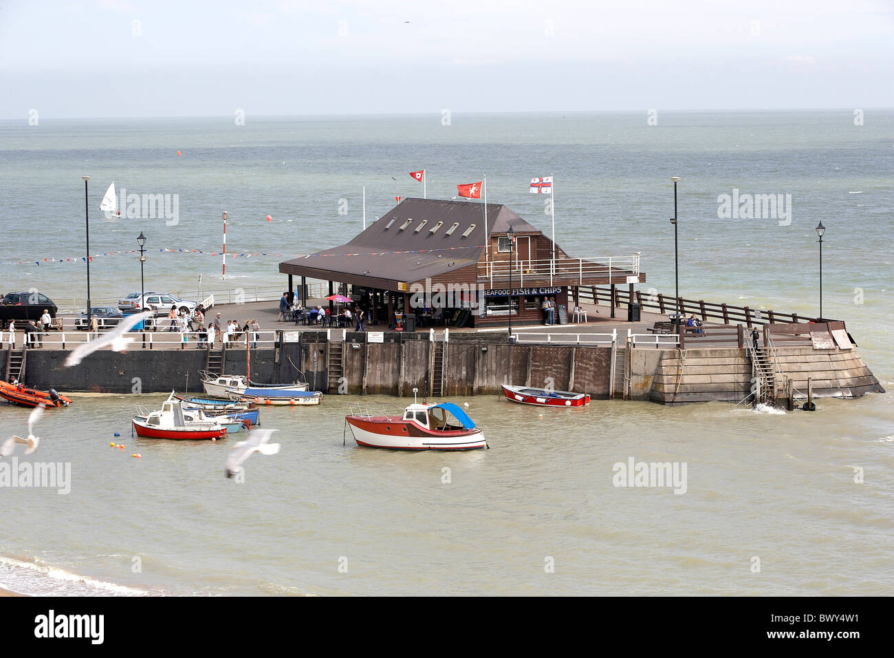 Broadstairs pier hi-res stock photography and images - Alamy