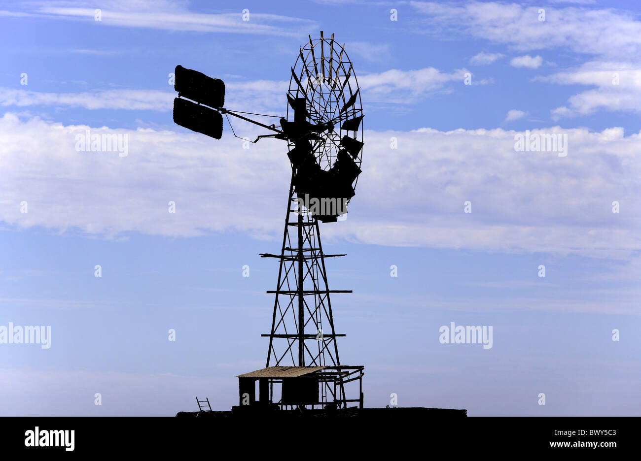 Australian southern cross water windmill western australia hi-res stock ...