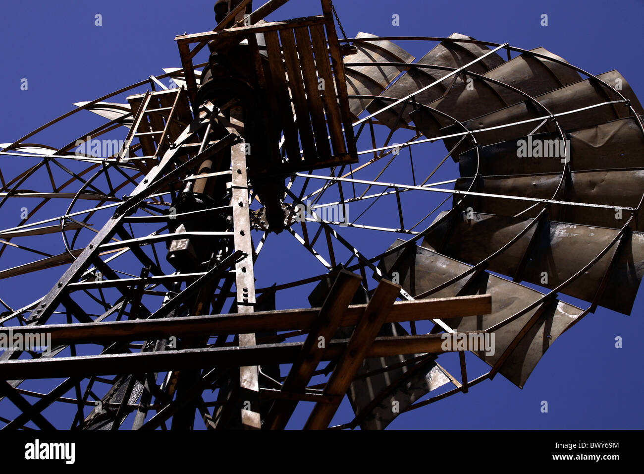 Australian southern cross water windmill western australi hi-res stock ...