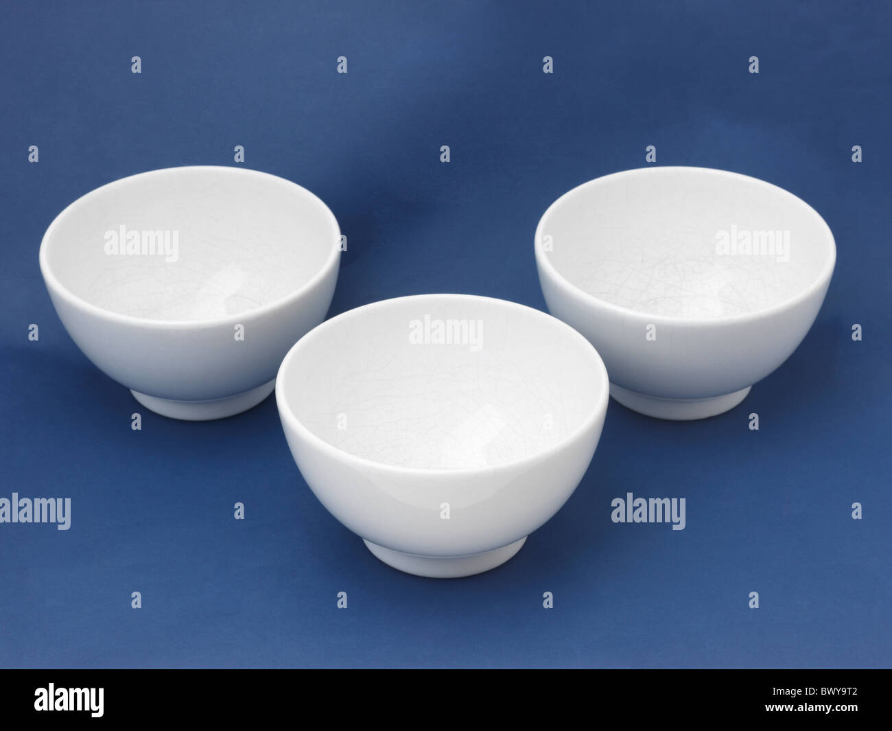 White bowl cut out empty hi-res stock photography and images - Alamy