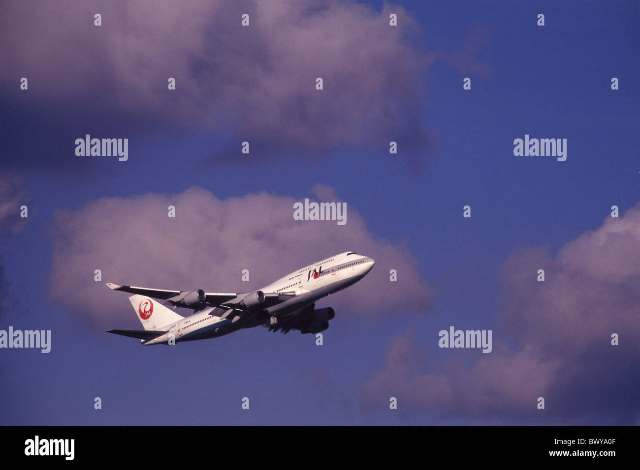 Boeing 747 flying flight airplane fly sky JAL Japan Asia Airlines jet ...