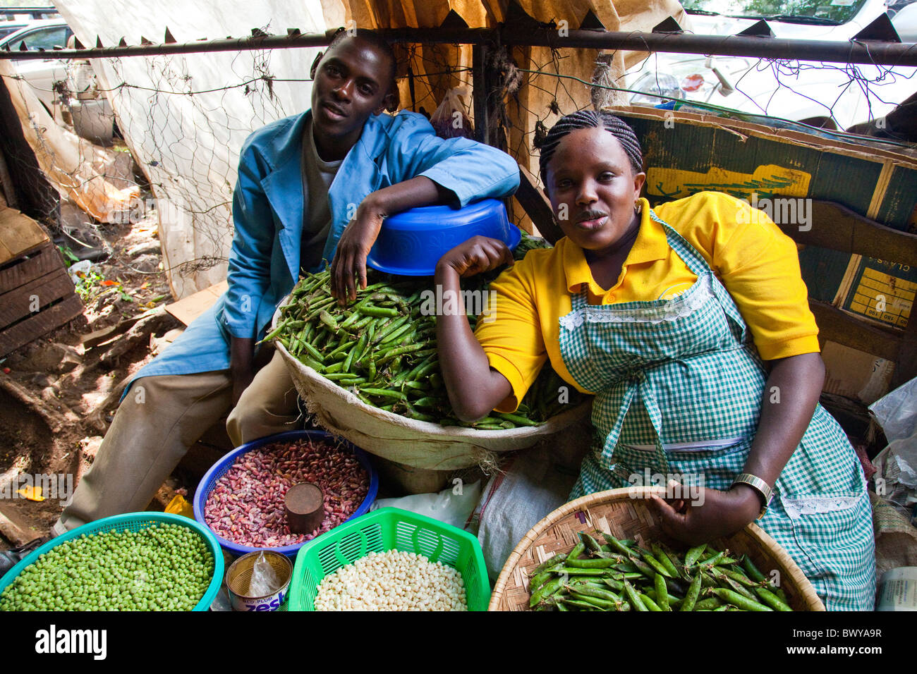 New Ngara City Park Hawkers Market, Nairobi, Kenya Stock Photo - Alamy