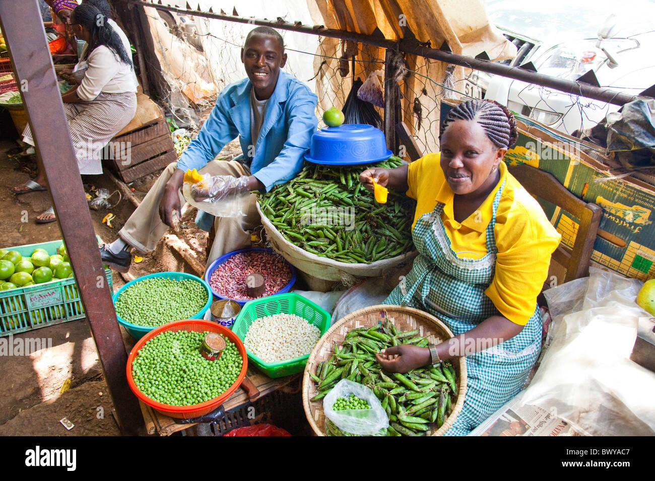 New Ngara City Park Hawkers Market, Nairobi, Kenya Stock Photo - Alamy