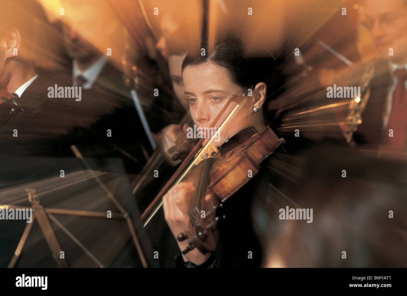 Orchestra instrument hi-res stock photography and images - Alamy