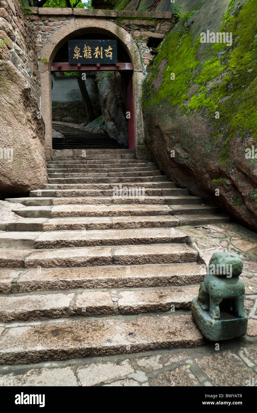 Dragon Spring Temple, Qianshan National Park, Anshan, Liaoning Province ...
