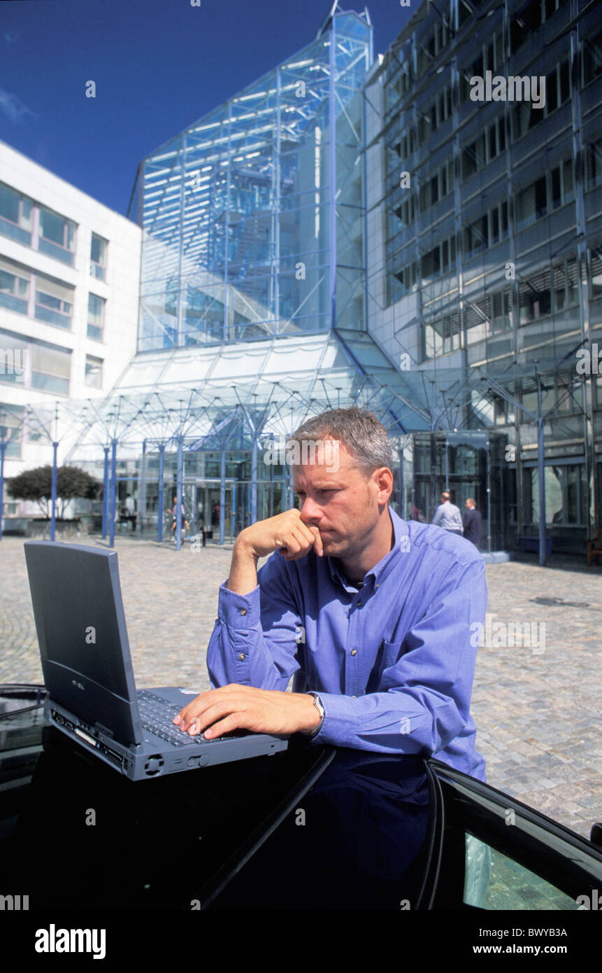 outside car automobile autoroof office building block business computer ...