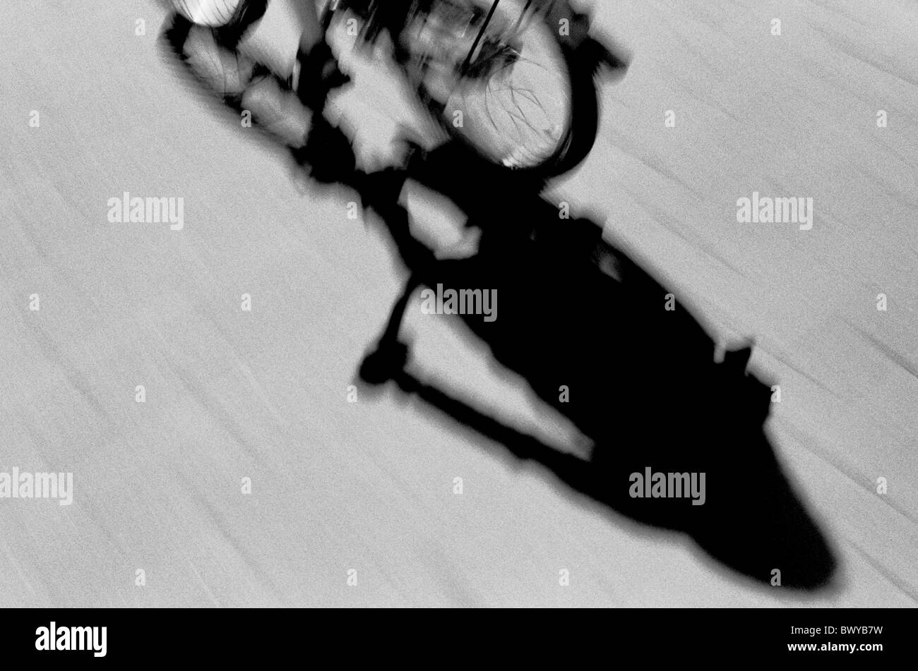 detail dynamic effect go bicycle bike shade black and white silhouette ...