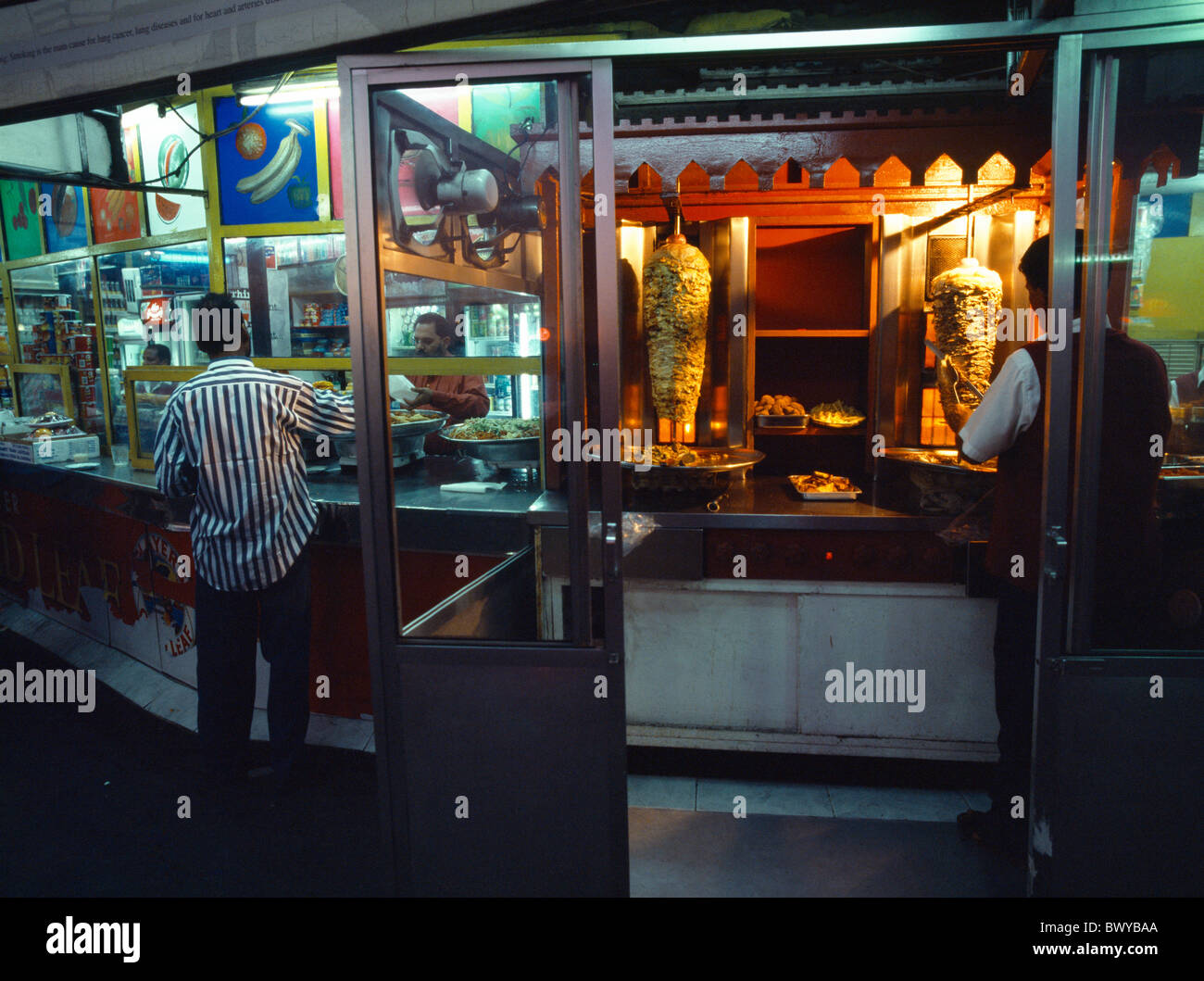 Doner kebab dubai hi-res stock photography and images - Alamy