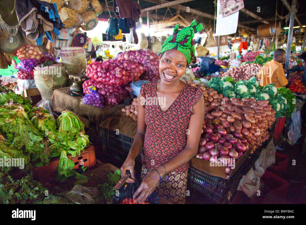 New Ngara City Park Hawkers Market, Nairobi, Kenya Stock Photo - Alamy