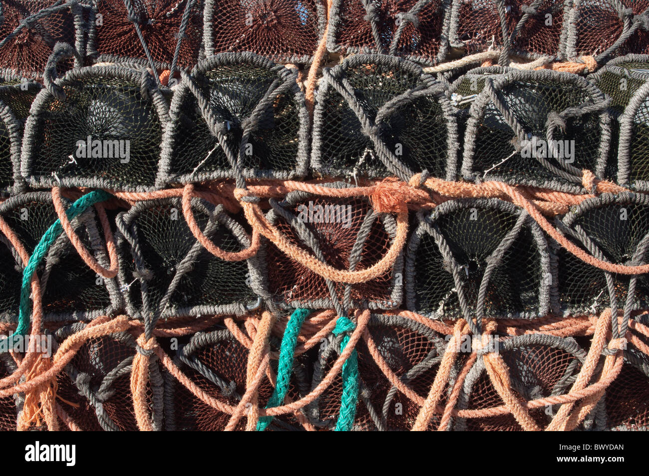 Pot and trap hi-res stock photography and images - Alamy